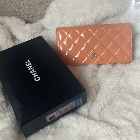 CHANEL | Bags | Chanel Diamond Stitched Quilted Peach Patent Leather ...
